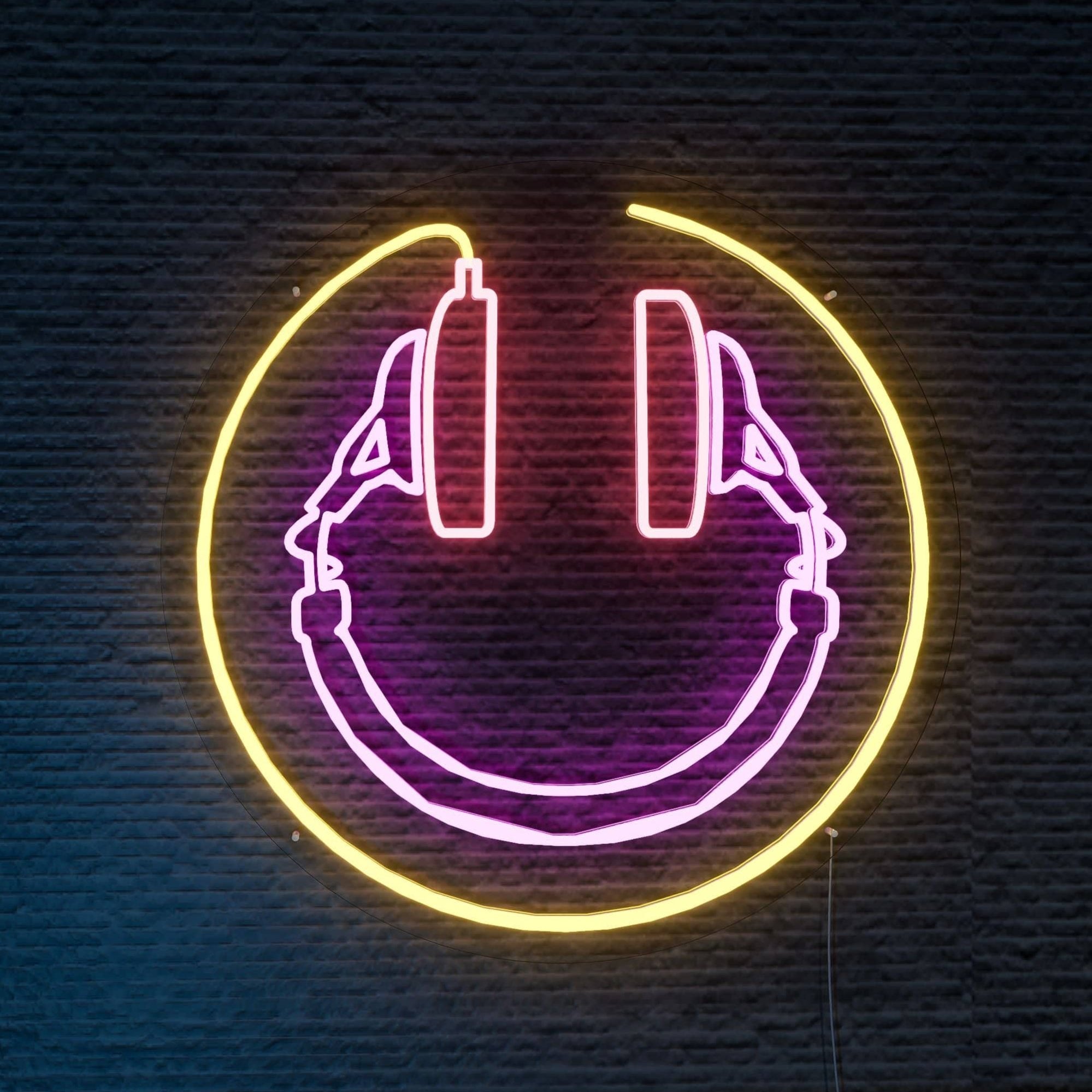 Headphones Signs Smiley in Neon — NeonsignLife™ | Custom LED Neon Sign ...